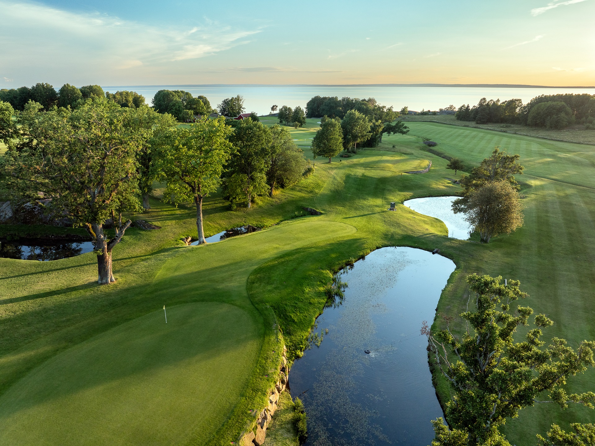 Ombergs Golf Resort | Golf ved Vättern | NordicGolfers.com